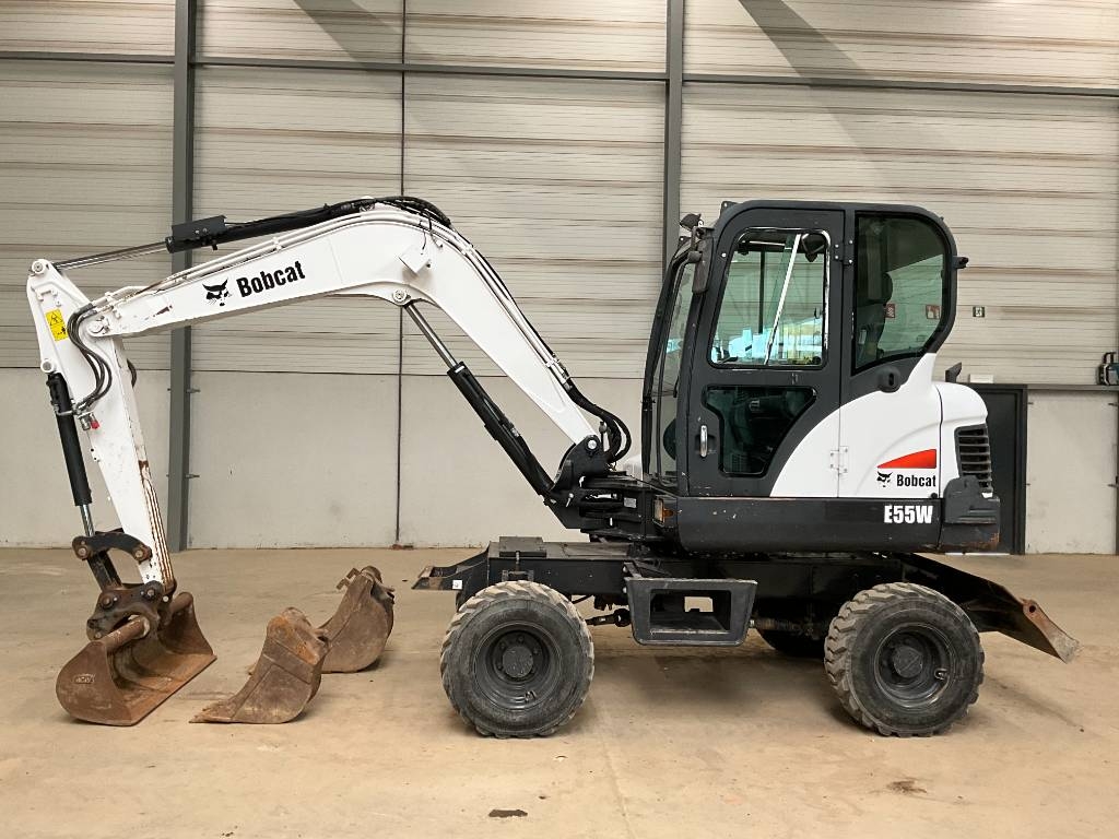 Bobcat E 55 W - Excavadoras de ruedas - Construcción - Geuens Machinery