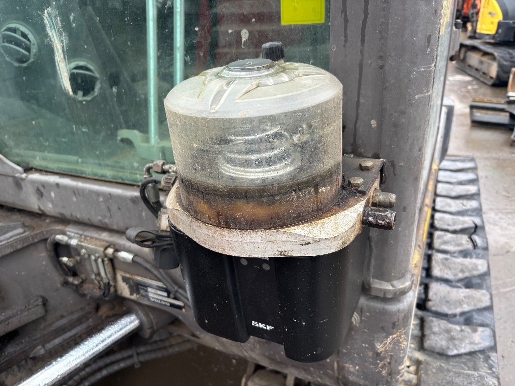 Volvo ECR 50 D / Engcon, Kauha, Rasvari - Mini Excavators