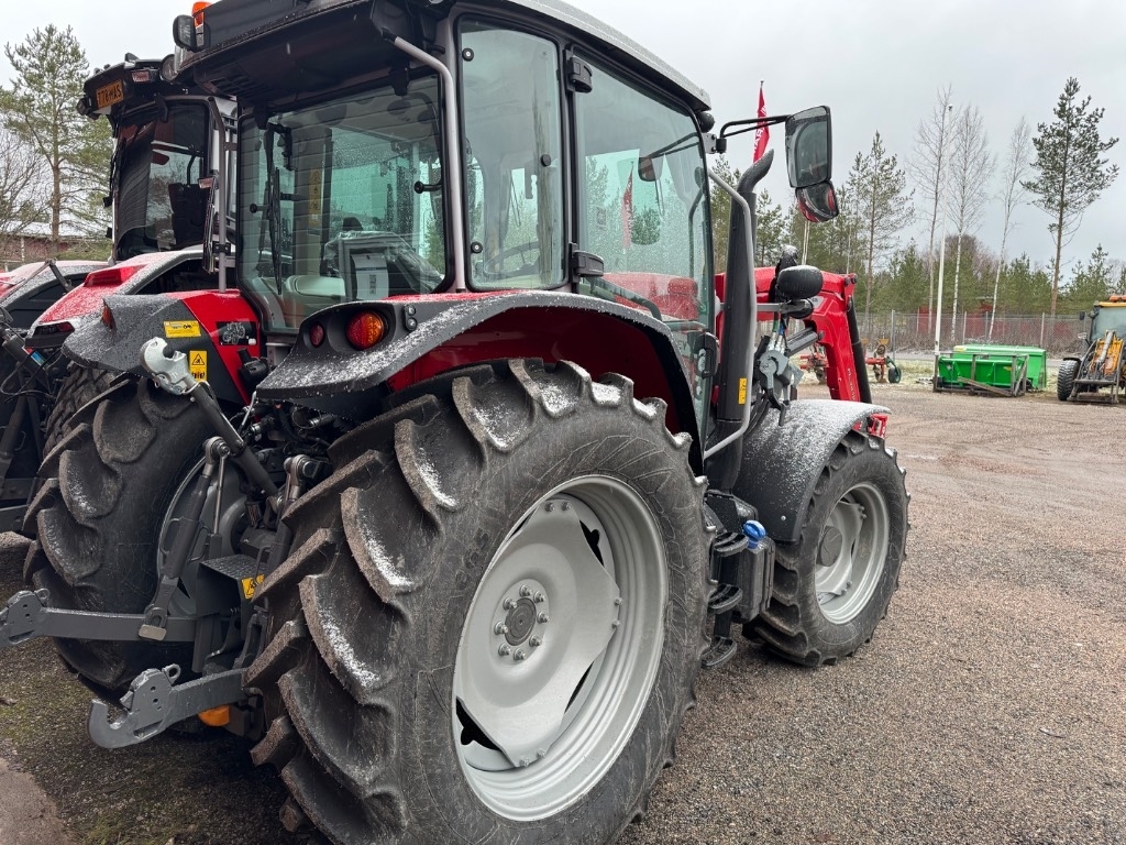 Massey Ferguson 5M.115 Dyna-4 - Traktorit - Maatalous - Turun Konekeskus
