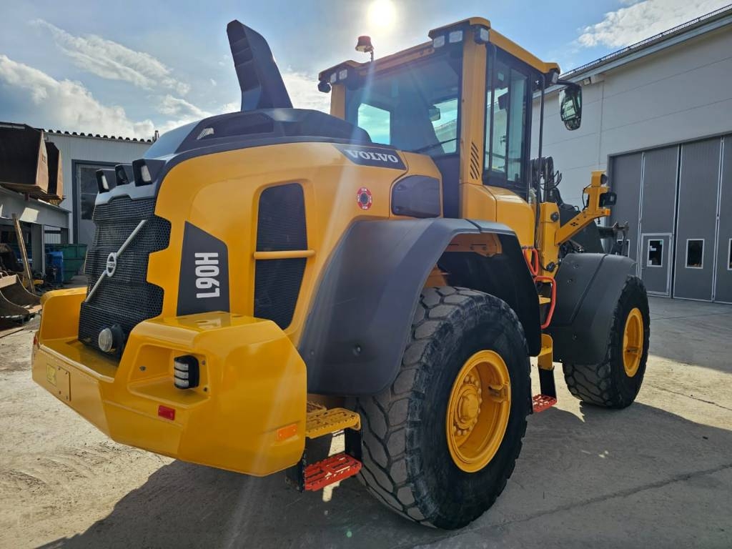 Buy Used Volvo L90H Wheel loader for sale in Stockholm, Sweden · PAN ...