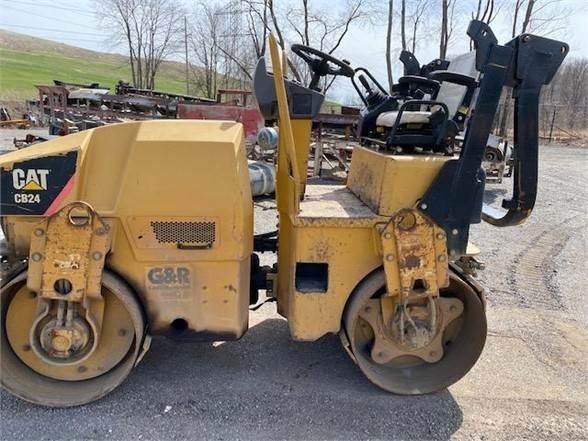 CAT CB24