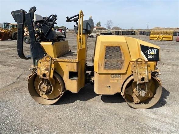 CAT CB24