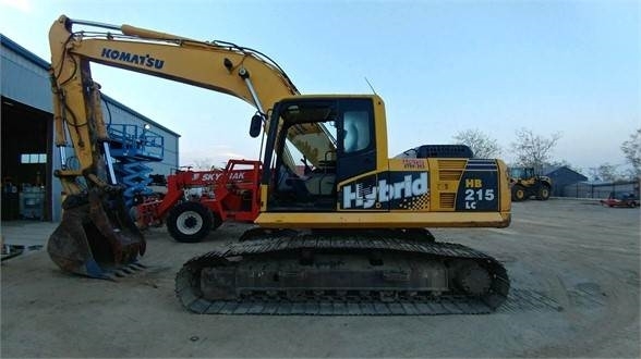 Komatsu HB215 LC-1