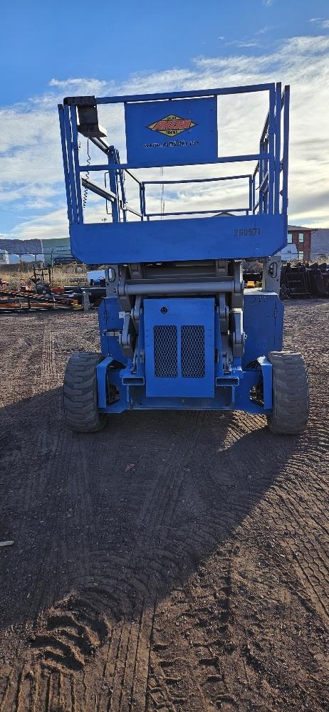Genie Scissor Lift GS-4390