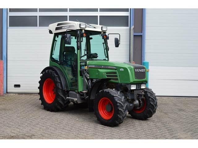 Fendt 208 VA Smalspoortractor - Tractoren - Landbouw - Fendt
