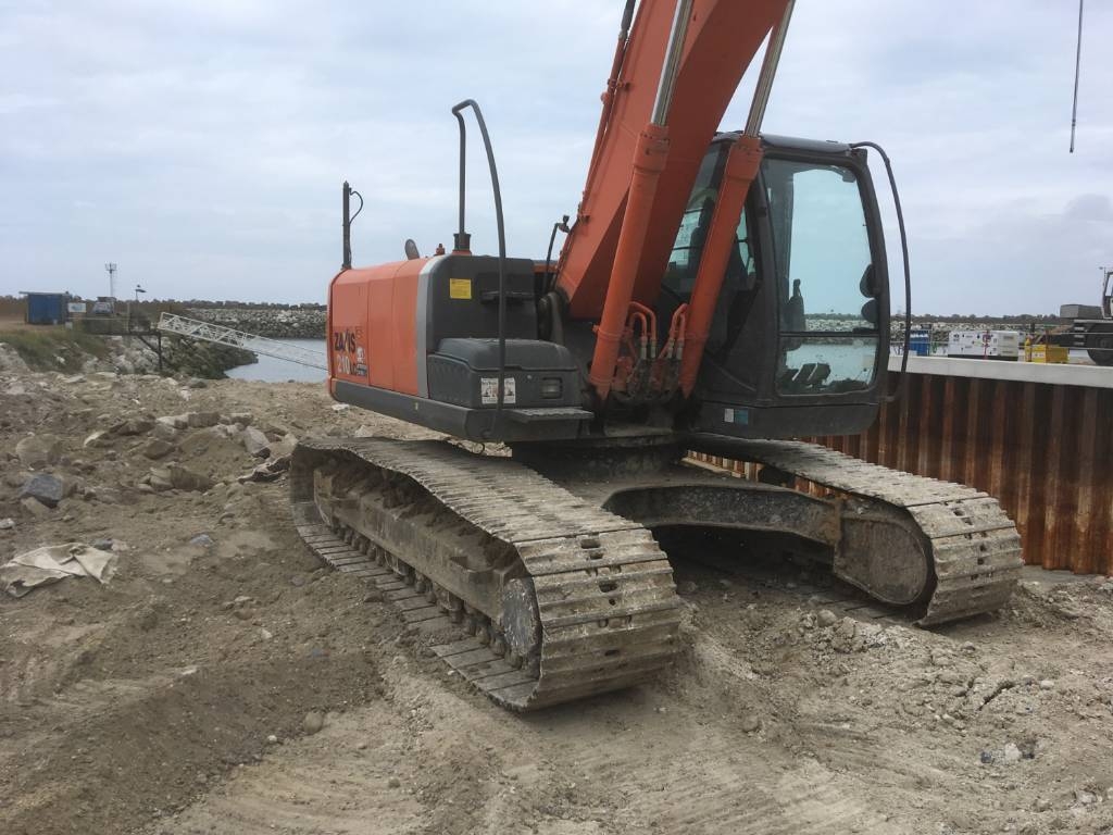 Hitachi ZX 210 LC-3 - Crawler Excavators - Construction Equipment ...