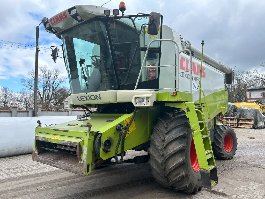 CLAAS Lexion 460 - Combine Harvesters - Agriculture - Danish Agro Machinery