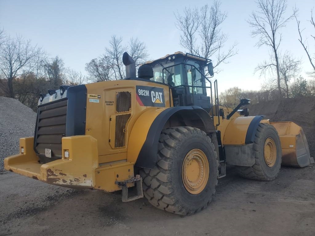 CAT 982 M