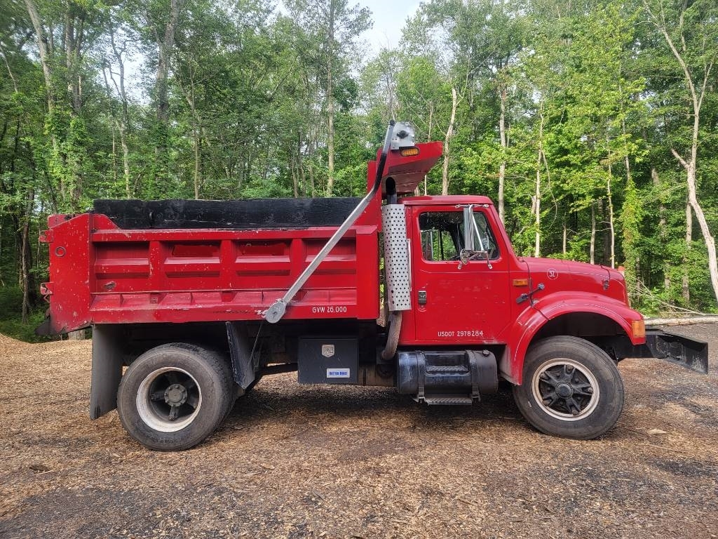 International 4900