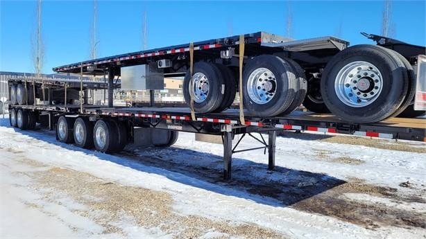 Doepker Super B Flat/Highboy/Flat Deck Trailer