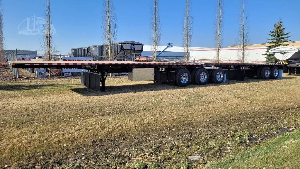 Doepker Super B Flat/Highboy/Flat Deck Trailer