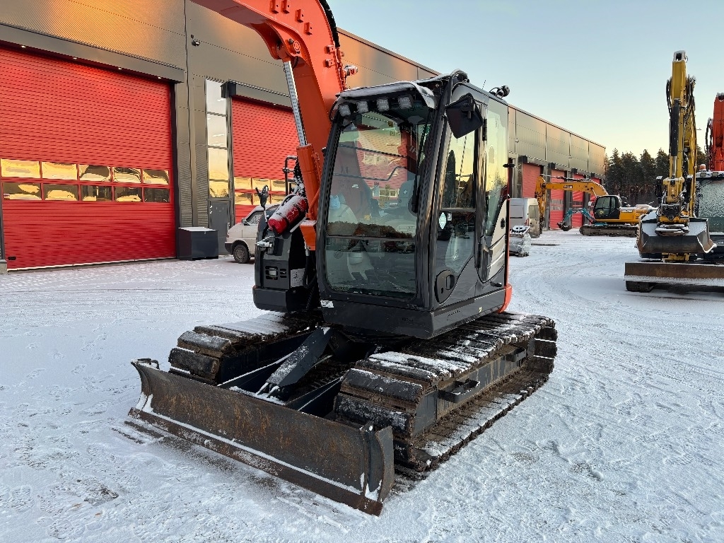 Hitachi ZX 85 US - Engcon, 600mm telat, 3 kauhaa - Mini excavators 7t ...