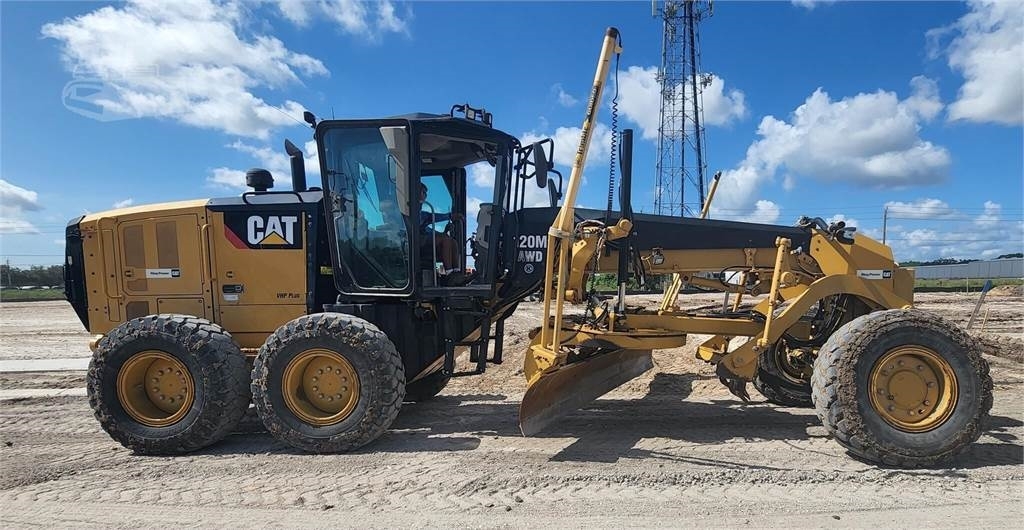 CAT 120M2 AWD VHP PLUS
