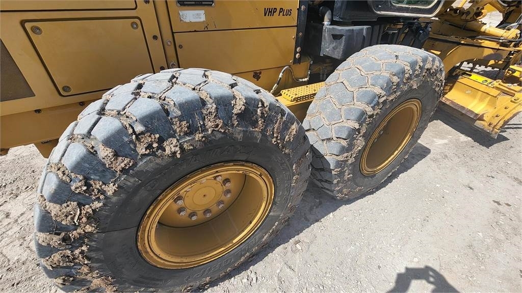 CAT 120M2 AWD VHP PLUS