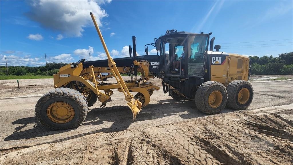 CAT 120M2 AWD VHP PLUS