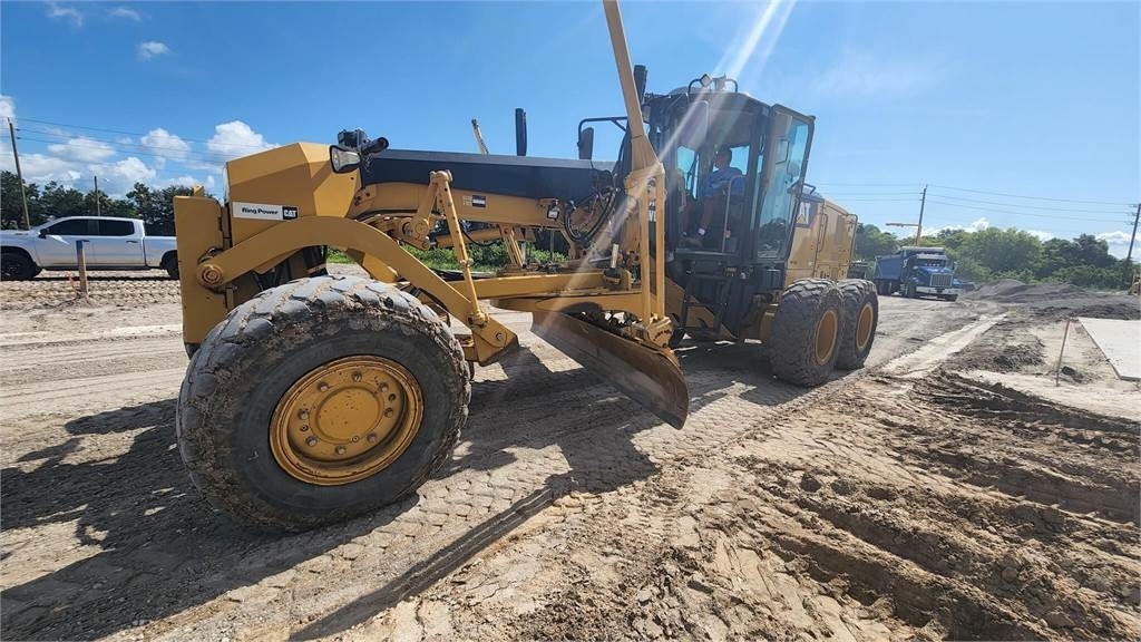 CAT 120M2 AWD VHP PLUS