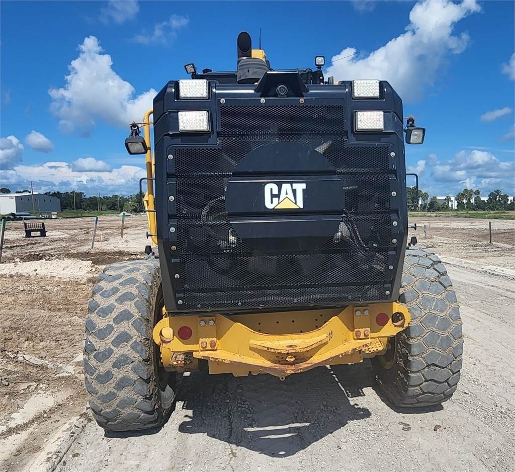 CAT 120M2 AWD VHP PLUS