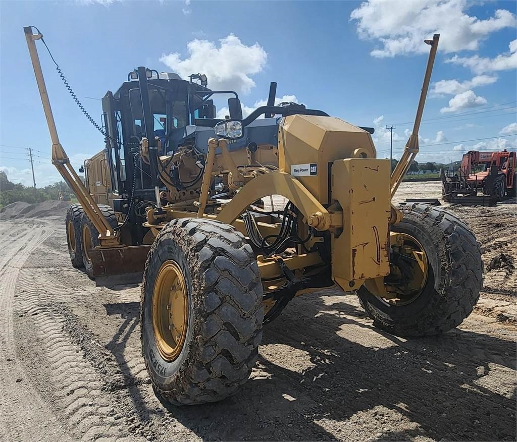 CAT 120M2 AWD VHP PLUS