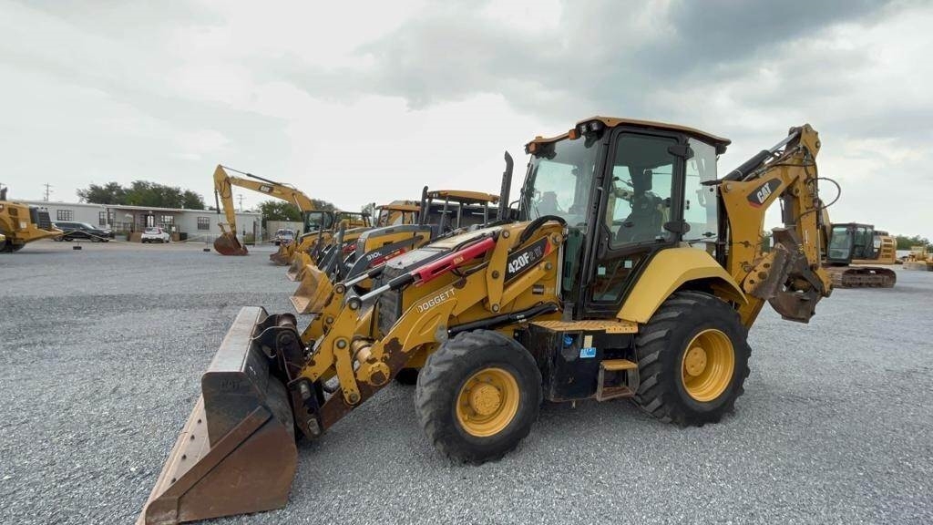CAT 420F2 IT