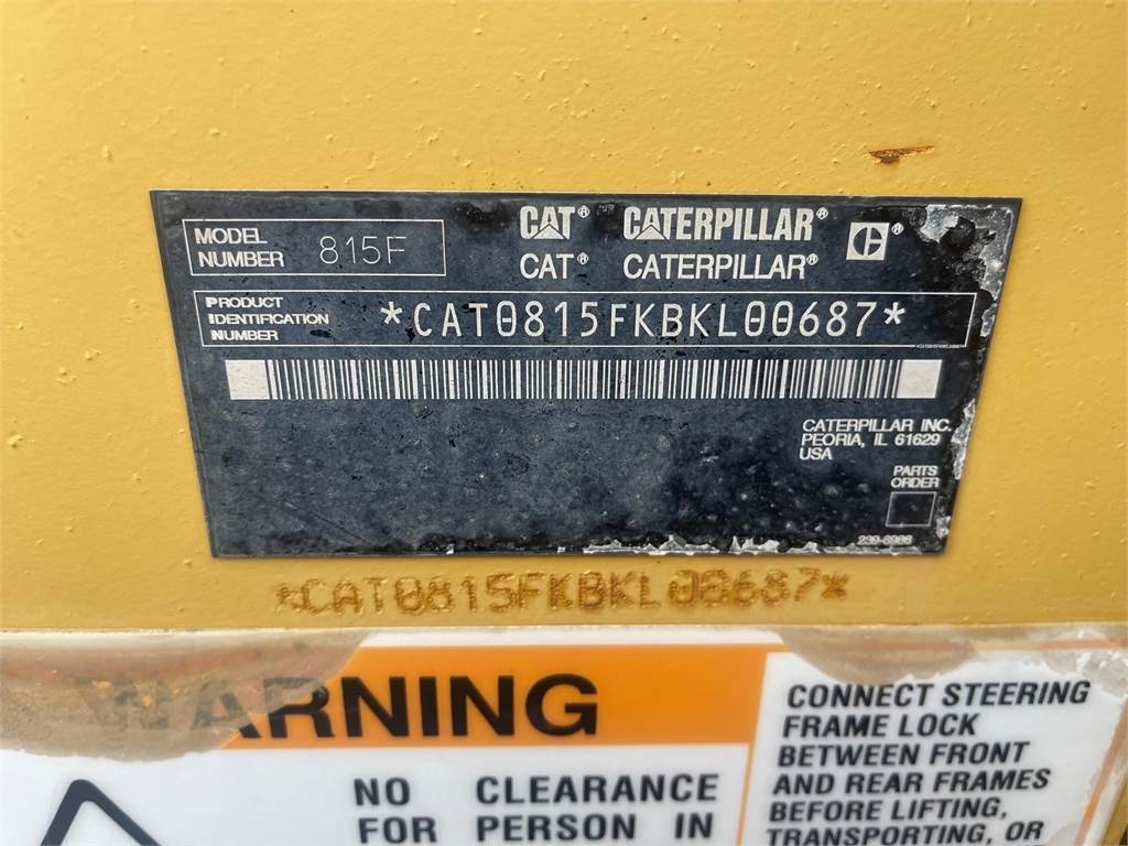 CAT 815F