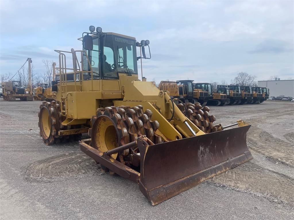 CAT 815F