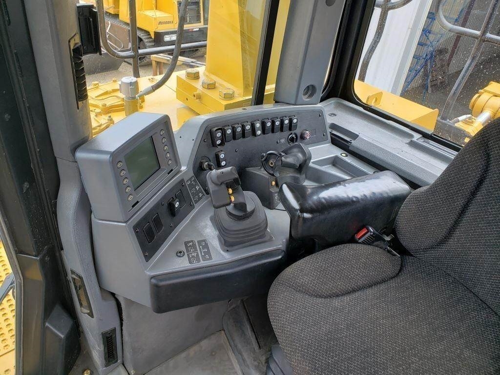 CAT D10T