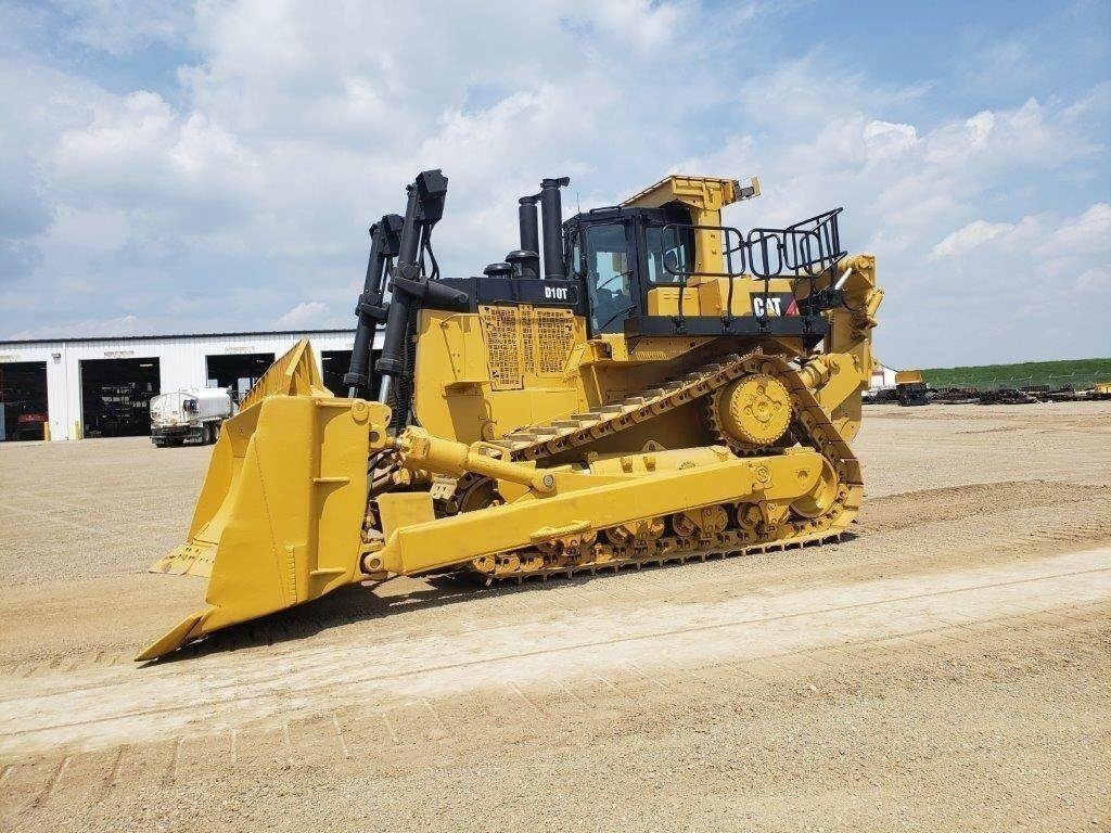 CAT D10T