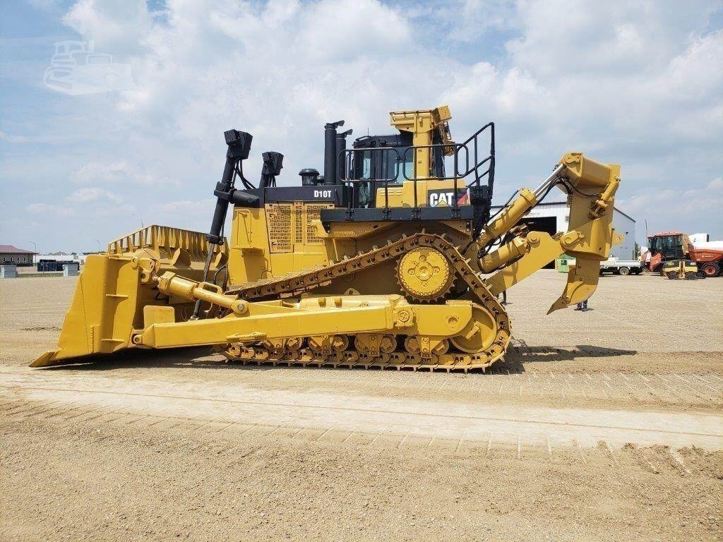 CAT D10T