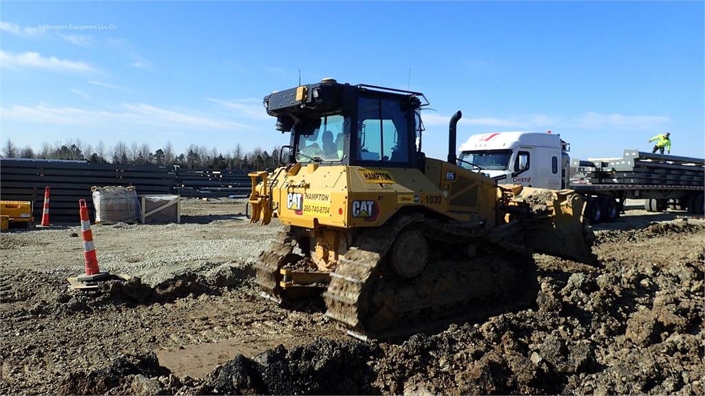 CAT D5