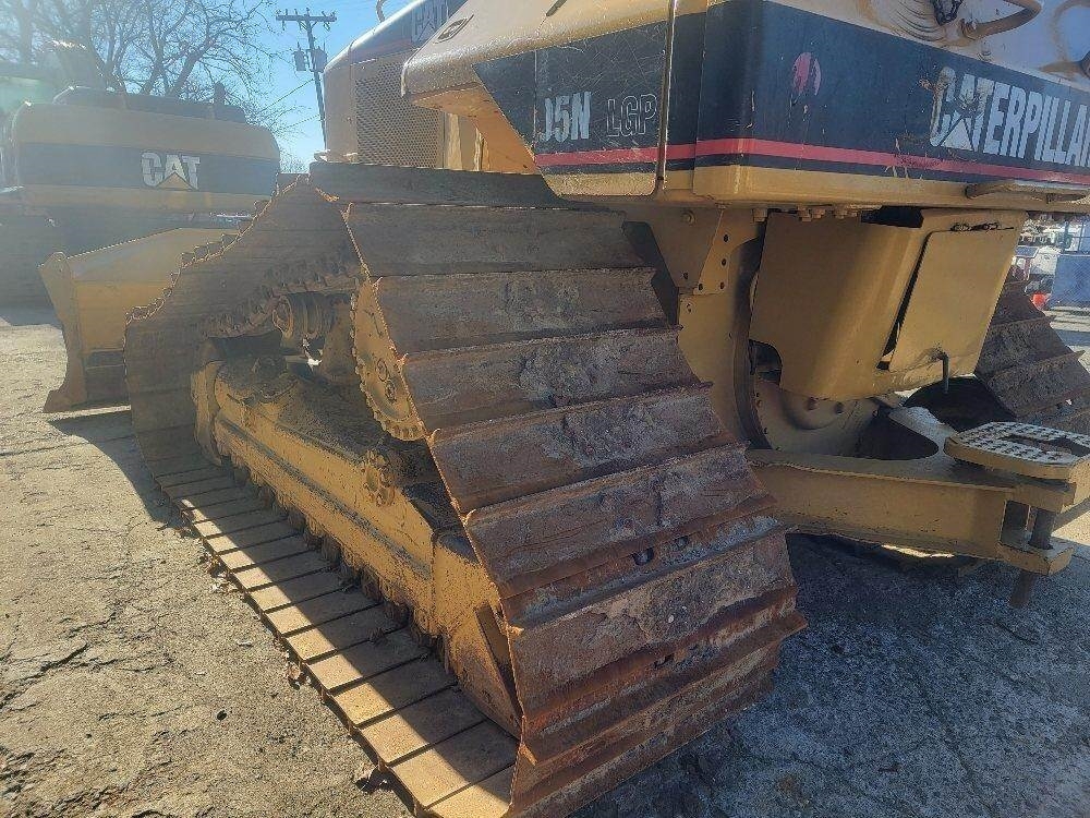 CAT D5N LGP