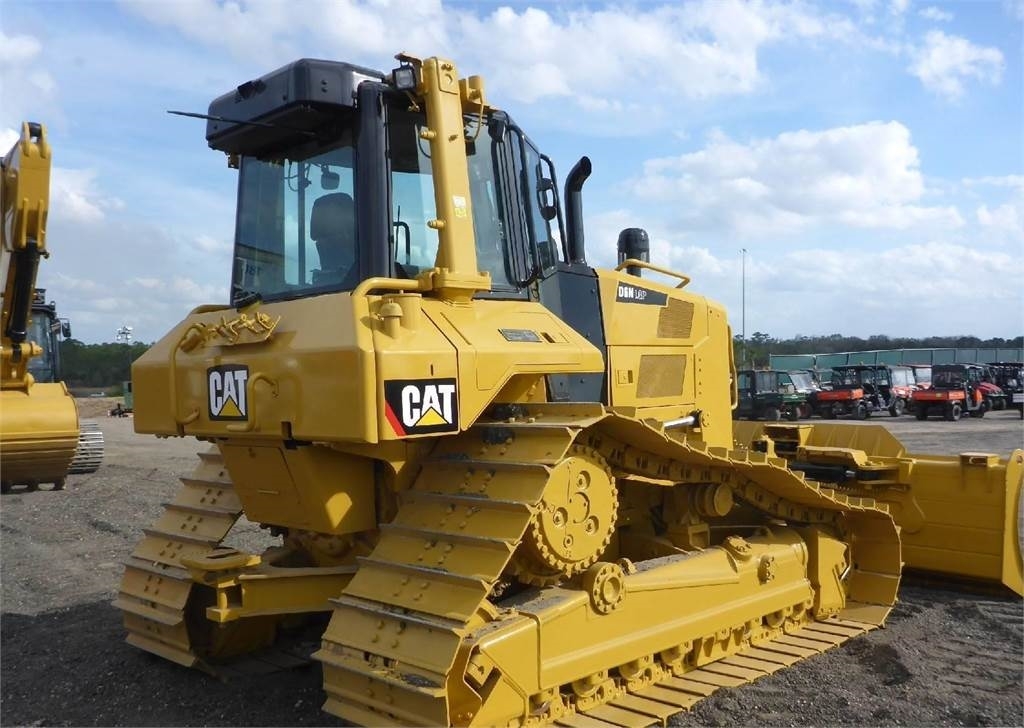 Caterpillar D6N LGP