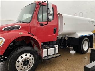 Freightliner BUSINESS CLASS M2 106