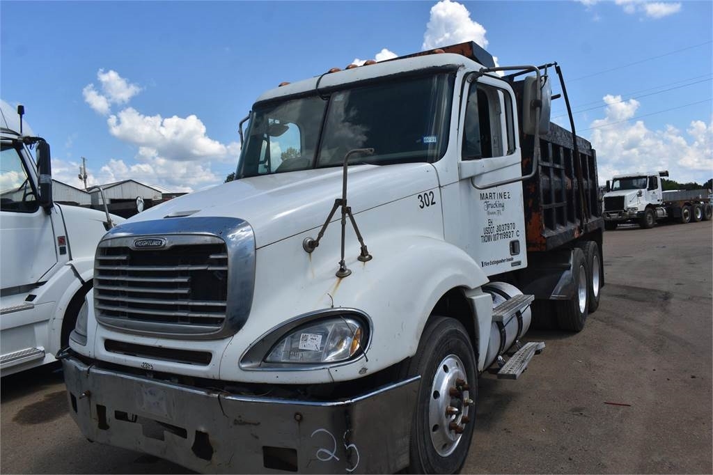 Freightliner COLUMBIA 120