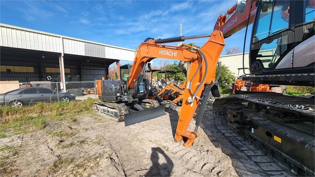 Hitachi ZX85USB-6