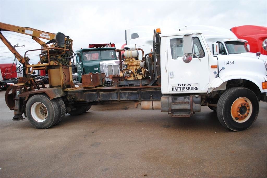 International 4700