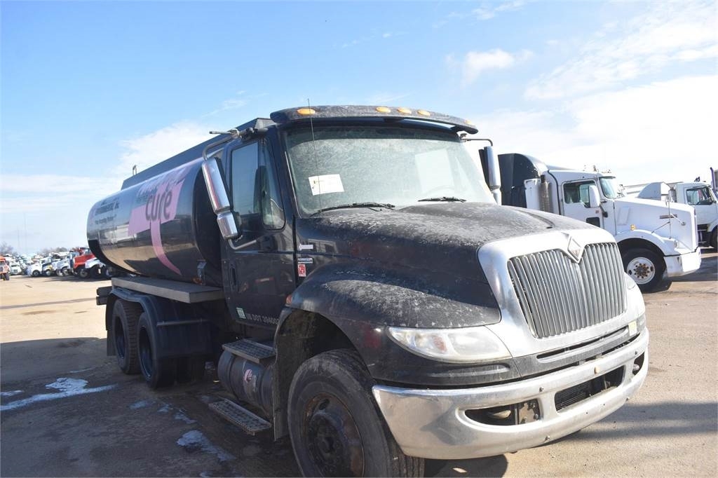 International DURASTAR 4400