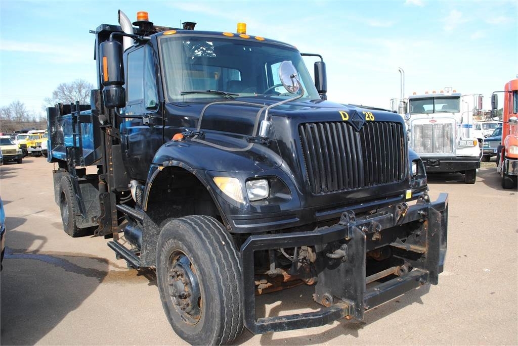 International WORKSTAR 7600