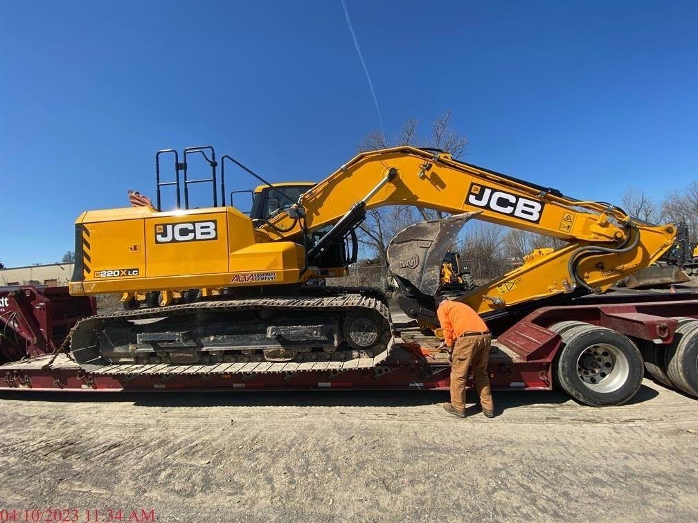 JCB 220X