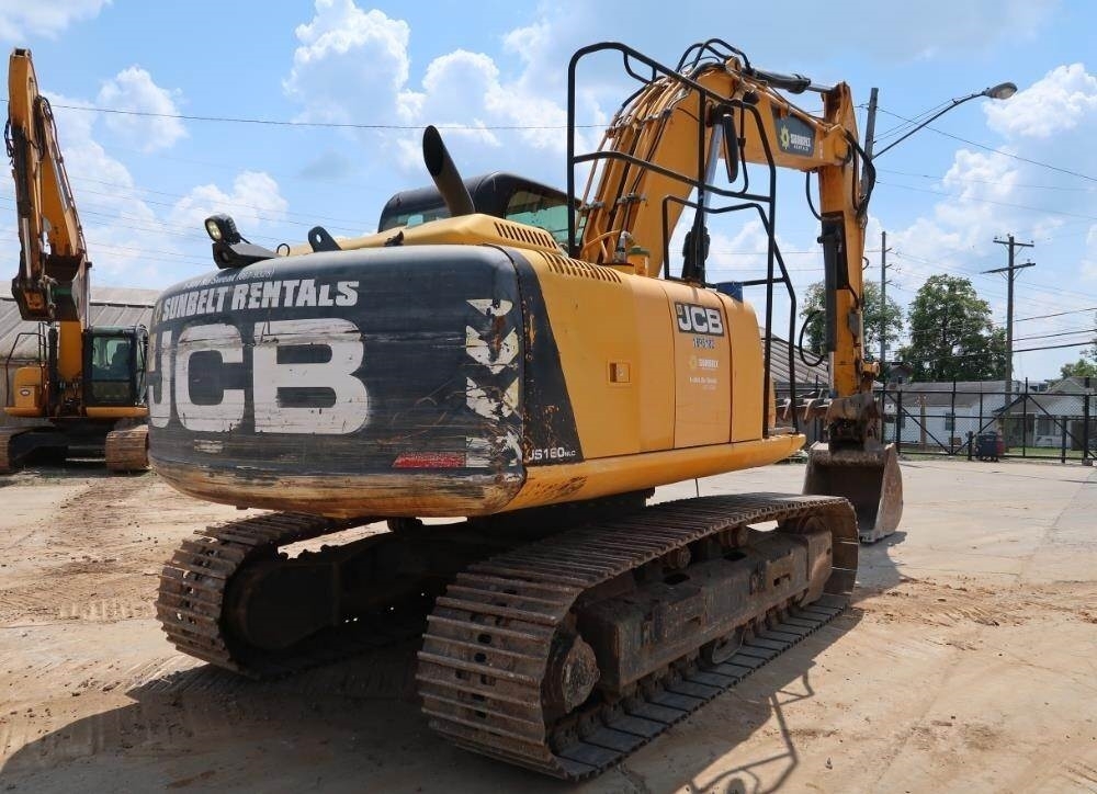 JCB JS160