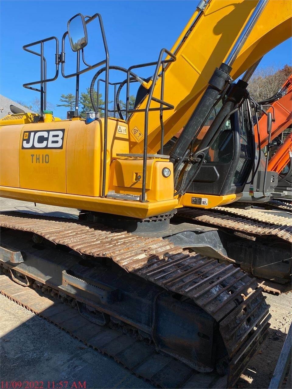 JCB JS220