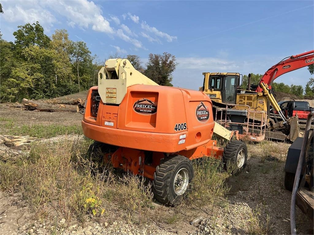 JLG 400S
