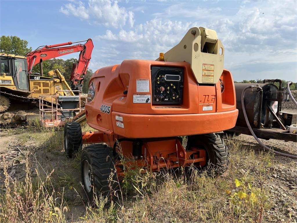 JLG 400S