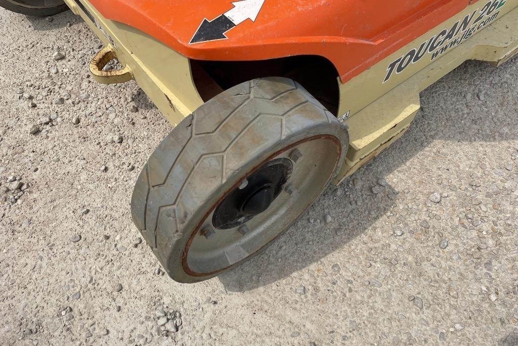 JLG TOUCAN 26E