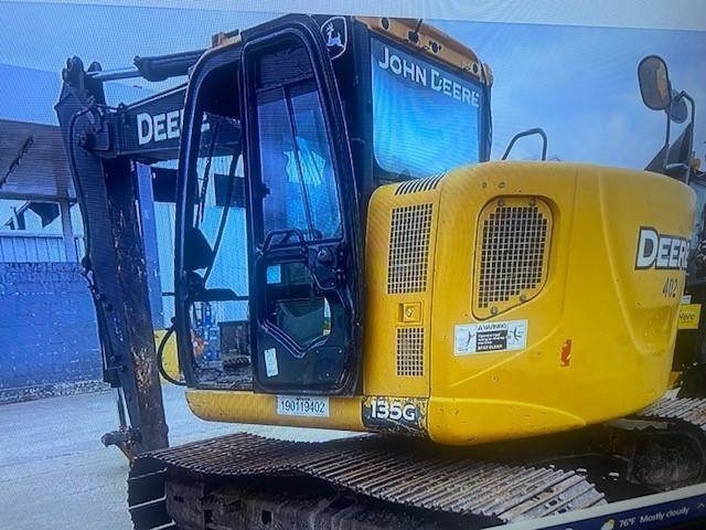 John Deere 135G