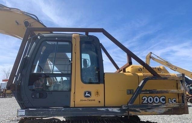 John Deere 200C LC