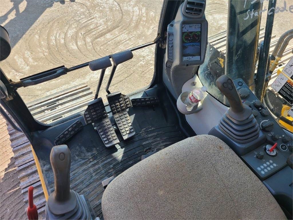 John Deere 210G LC