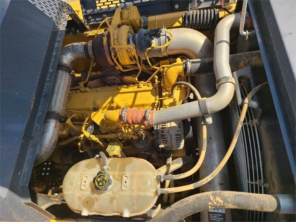 John Deere 210G LC