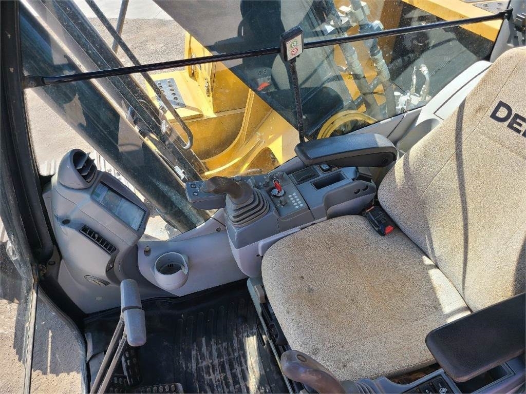 John Deere 210G LC