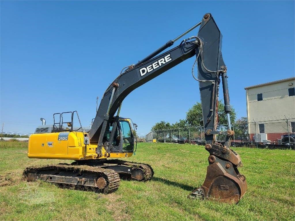 John Deere 250G LC