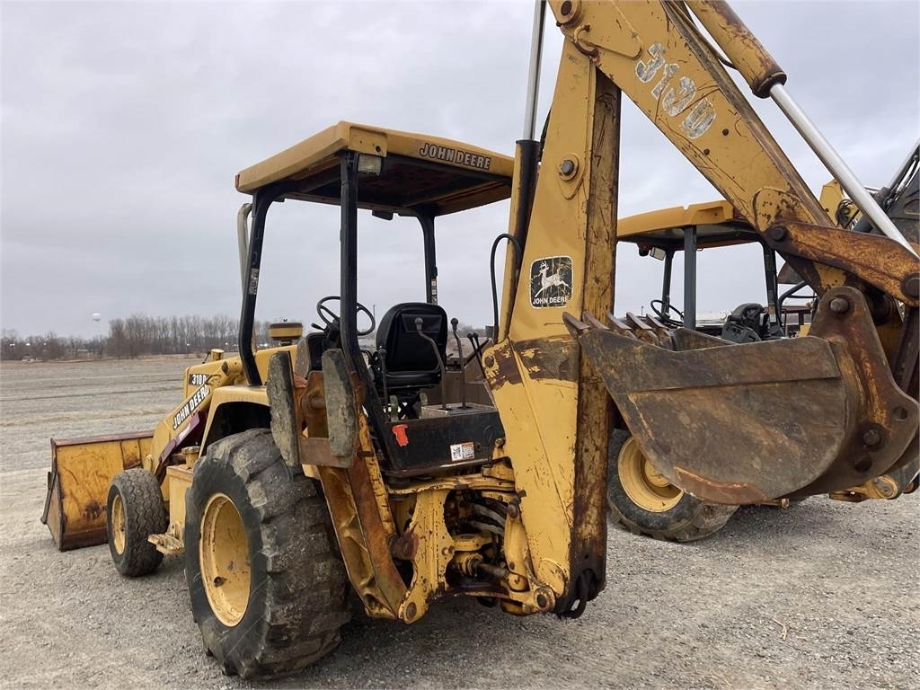 John Deere 310D